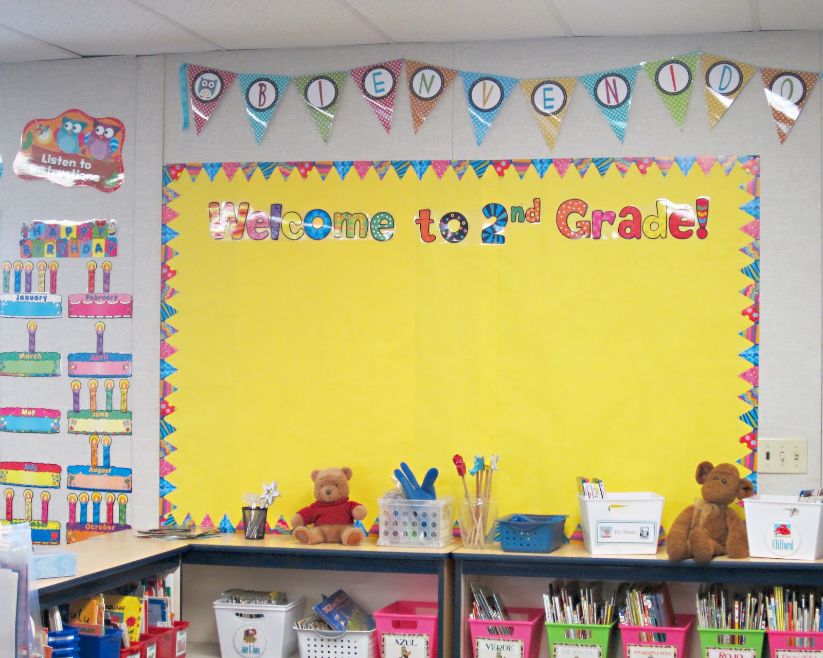 Mrs. Guerrero's: Welcoming the 2012-2013 with a NEW Classroom Theme- OWLS!!