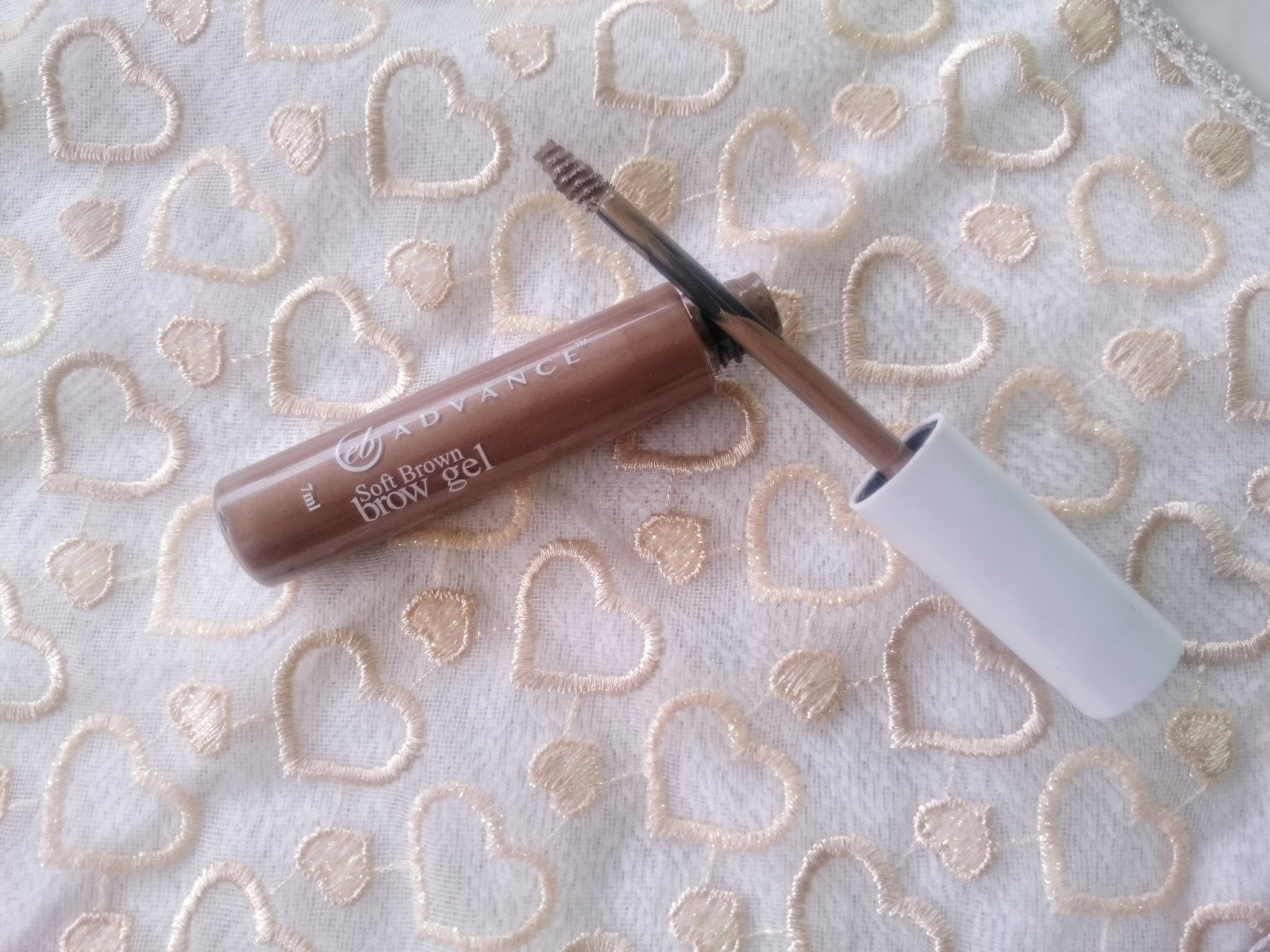 Eb Advance Brow Gel in Soft Brown Review / Thoughts & Life Experiences