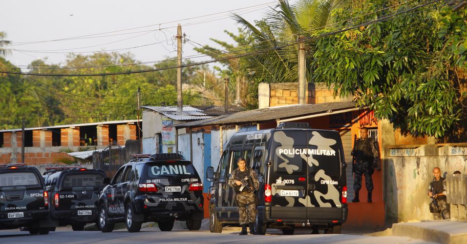 Blog Por Simas: A OPERAÇÃO NA FAVELA DOS ANTARES E A MORTE DO CINEGRAFISTA