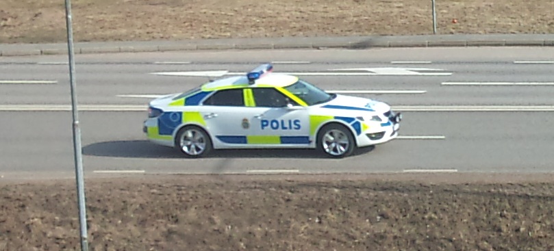 SAAB actu: Saab 9-5 en tenue de police!