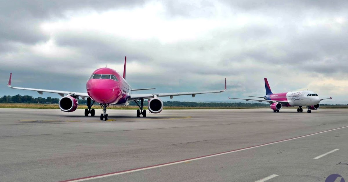 [SLIKA DANA] Dva aviona Wizz Air-a na aerodromu "Konstantin Veliki"
