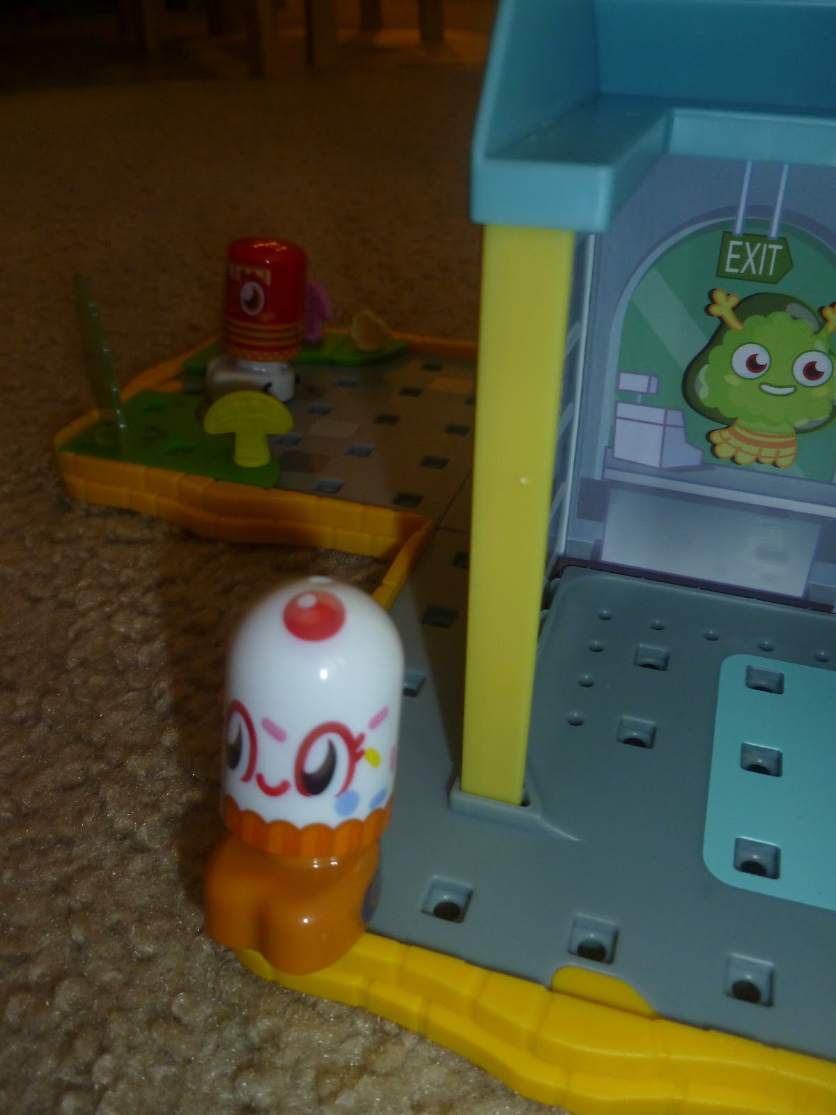 Bobble Bots Moshi Monsters MommyParty - Mama to 6 Blessings