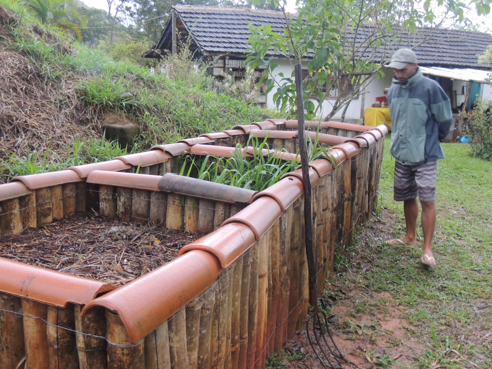 Aldeia Irmã Terra: Composteira