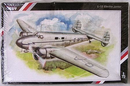 AIRPLANE SCALE MODELKIT: LOCKHEED ELECKTRA L-12 Junior (C-40)
