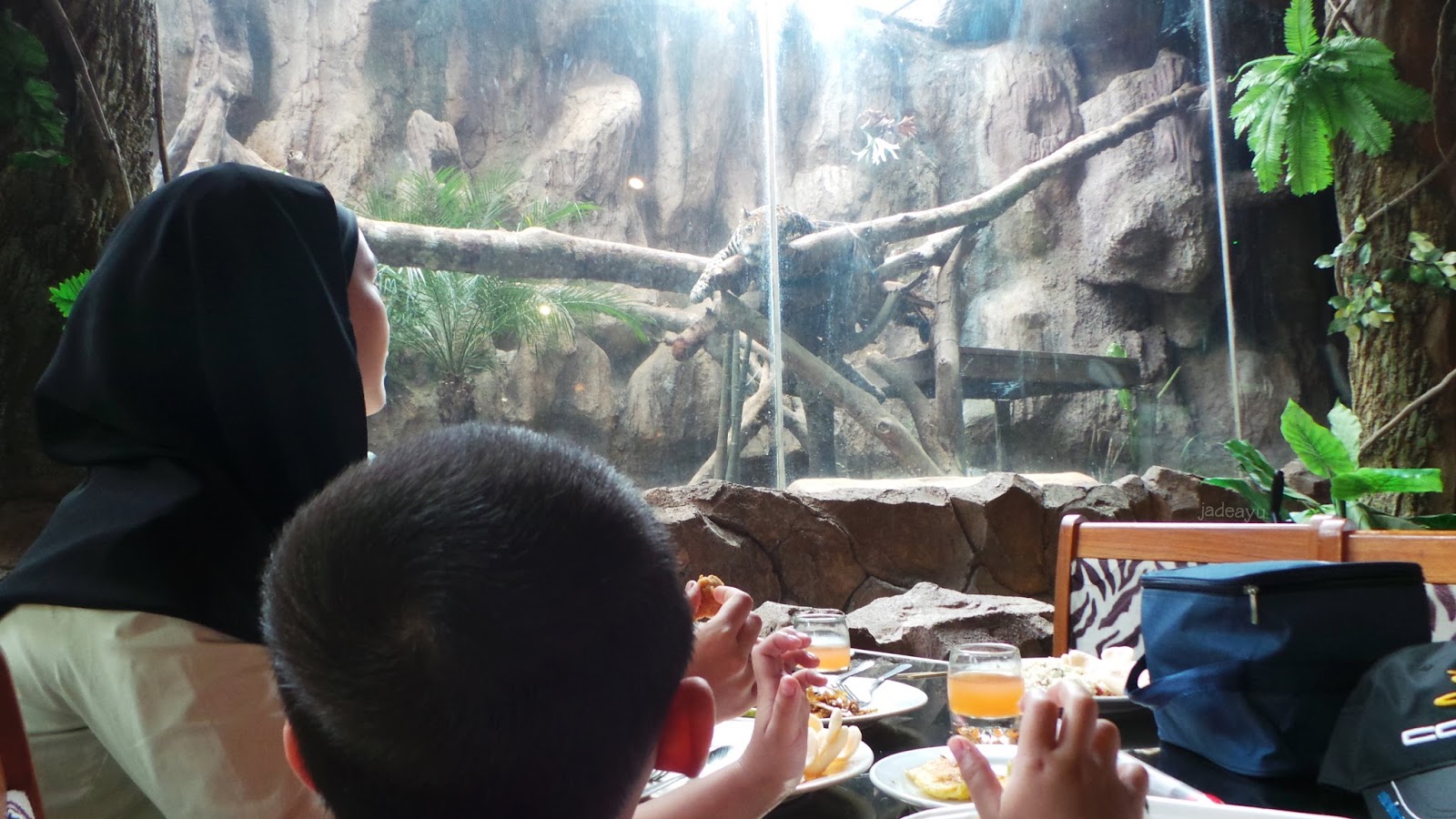 [ Hotel Review ] Menginap di Pohon Inn Batu, Hotel berbentuk Pohon ...