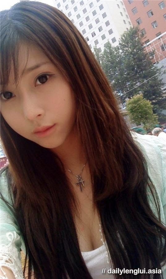 Blue Film of Bollywood Actress: Tong Xiaoxin the most sexy girl from China