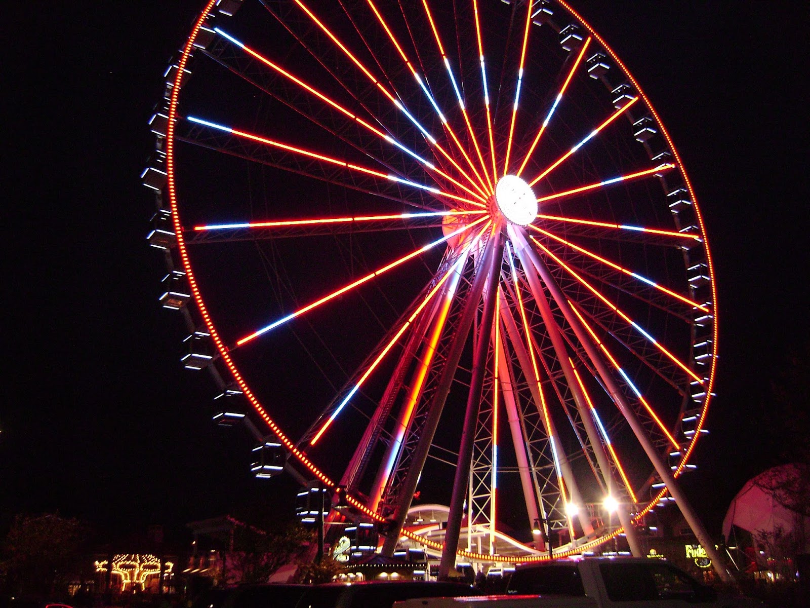 The Island and The Great Smoky Mountain Wheel