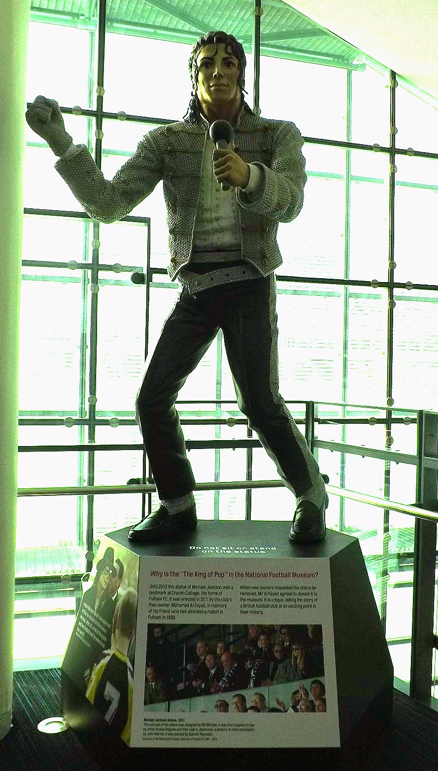 It Happens in London: Michael Jackson's Statue