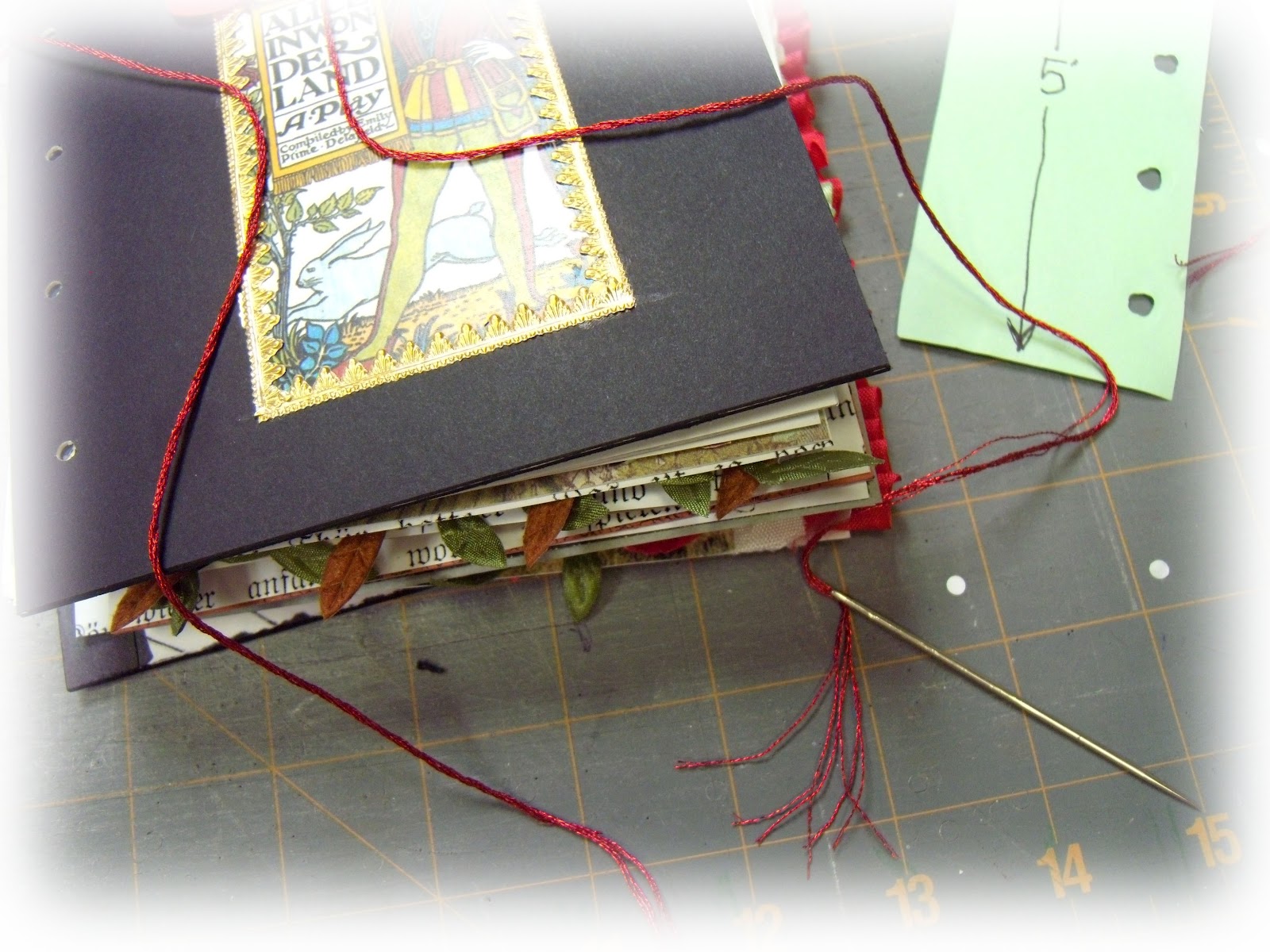 Glitter Tart Designs: Alice In Wonderland Book Binding Tutorial