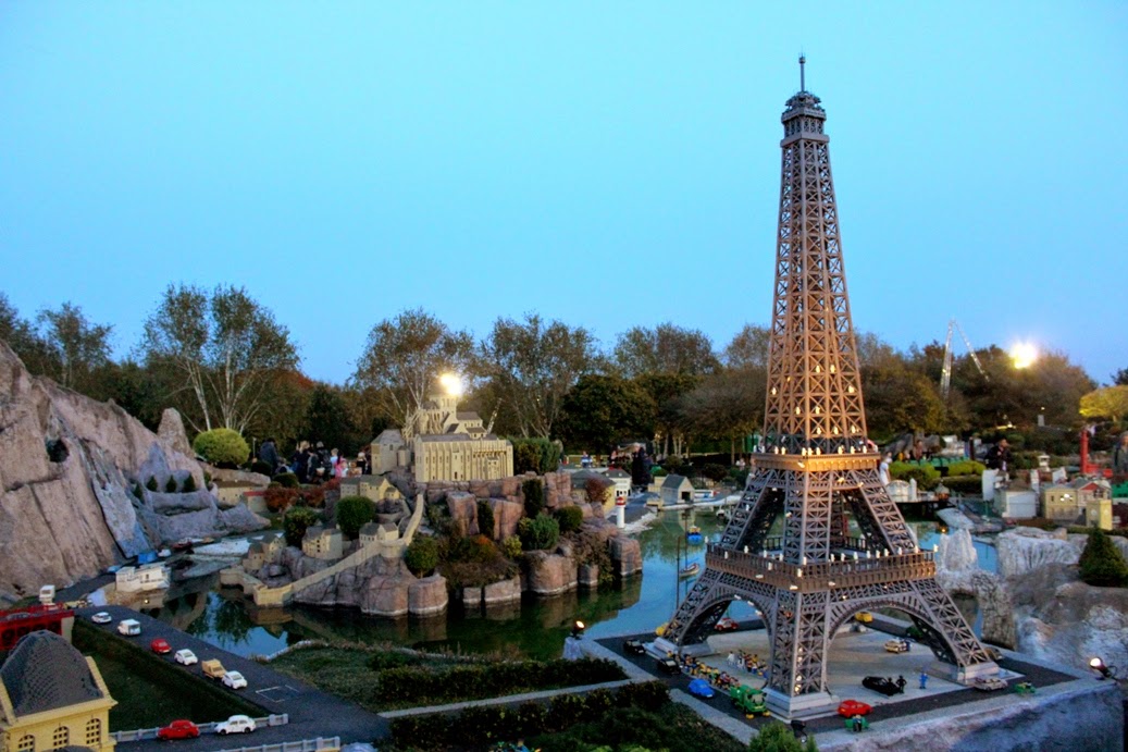 LEGOLAND, Windsor - Elle Field