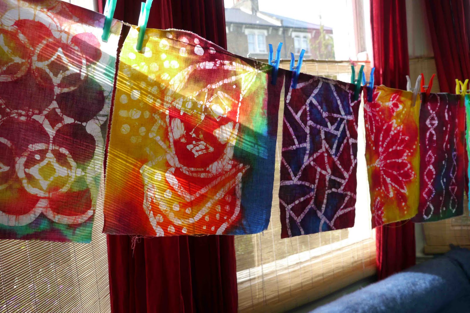 Frizzle Circle: The wonders of Batik