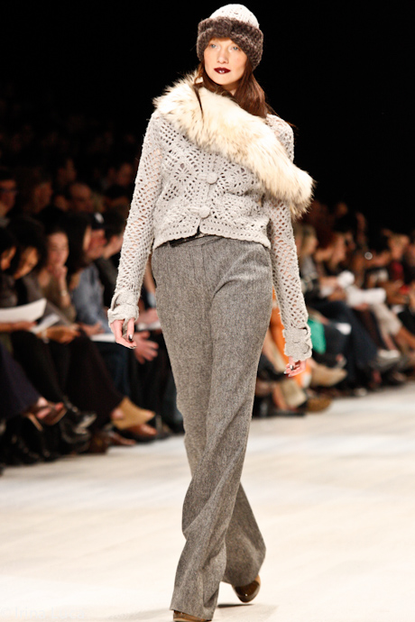crochelinhasagulhas: Crochê na Semana de Moda de Toronto 2013