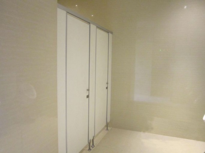 Partisi Toilet Cubicle Phenolic Bandung - Partisi Toilet Cubicle ...