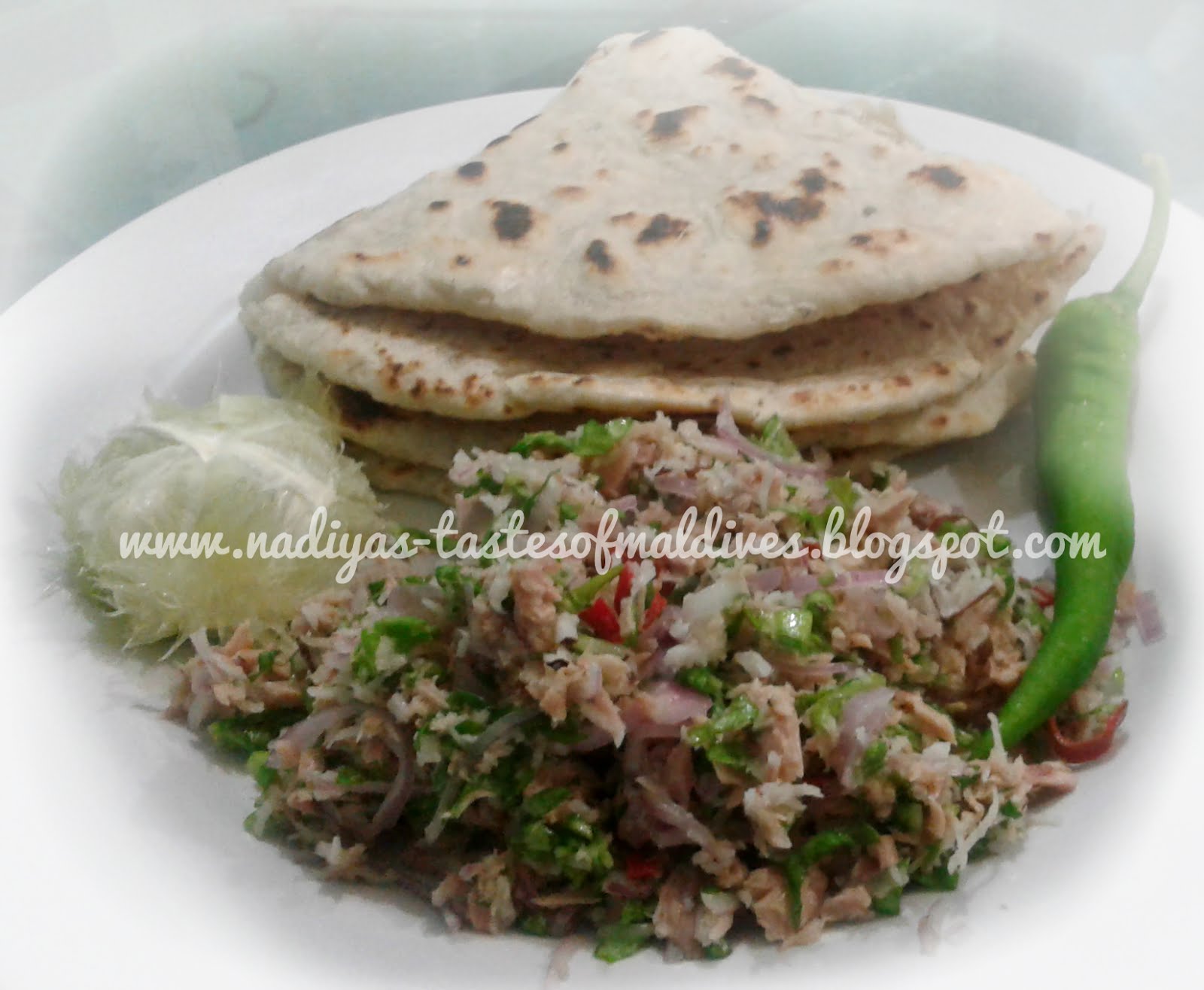Nadiya's Tastes Of Maldives: Lettuce Mashuni (Lettuce Canned Tuna Salad)
