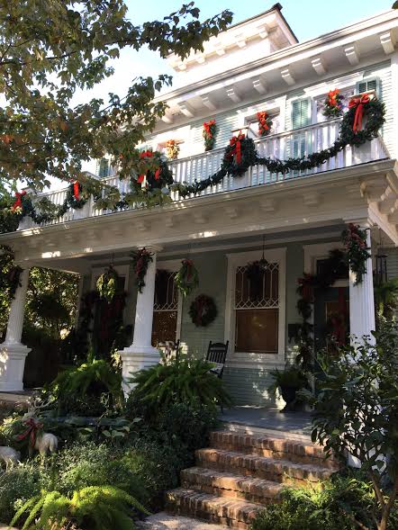 The Uptown Acorn: Heaux. Heaux. Heaux. {The Facade on Perrier Street}