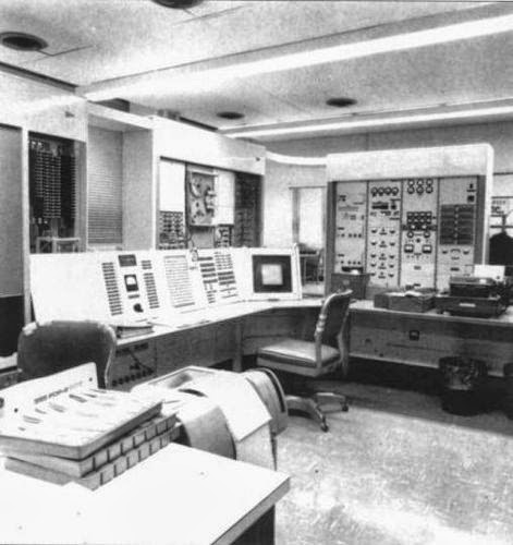 Computadores antigos: 2° geração. - Acirrando