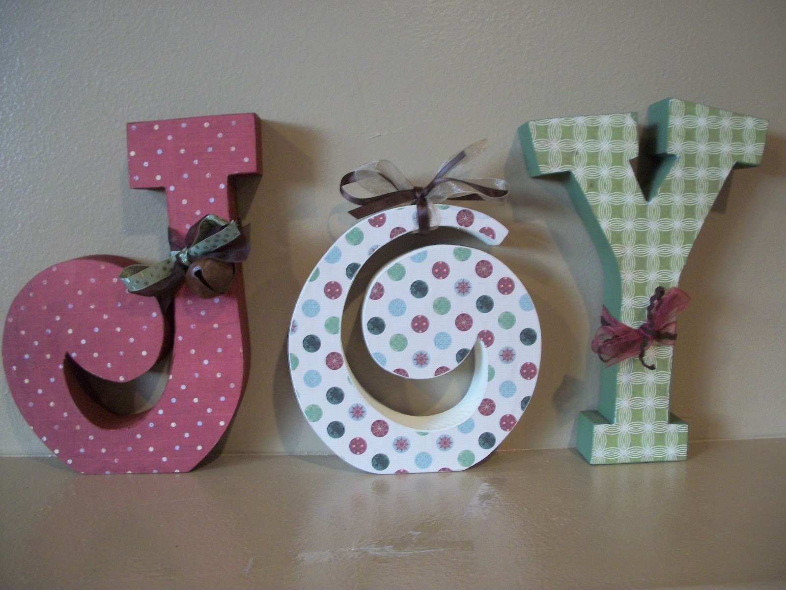 Precious Moments: Joy Letters