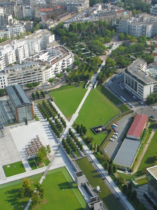 ROUA: GRADINI MODERNE