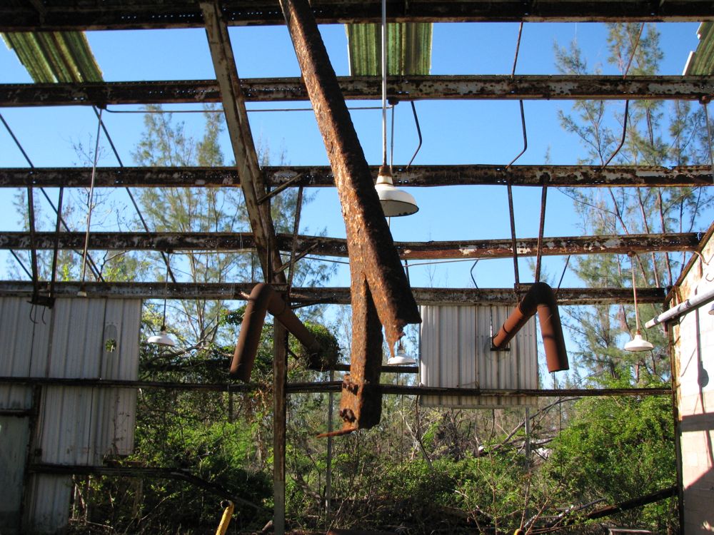 Long Island Bahamas 2012: Nov 25 Exploring Diamond Crystal Salt Mines