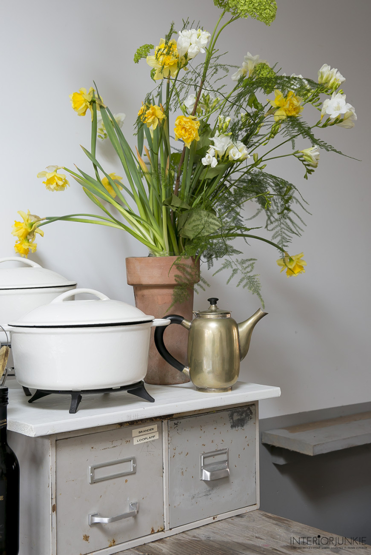 A Dutch house with a blend of vintage and industrial decoration