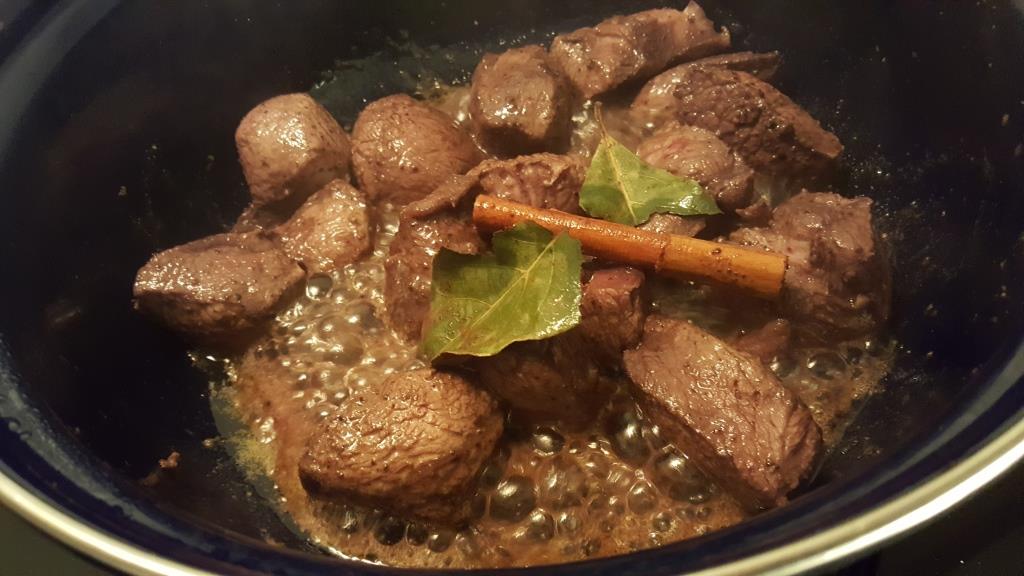 eat-culture: Lamm-Stifatho-Eintopf (Lamb stew Stifatho)