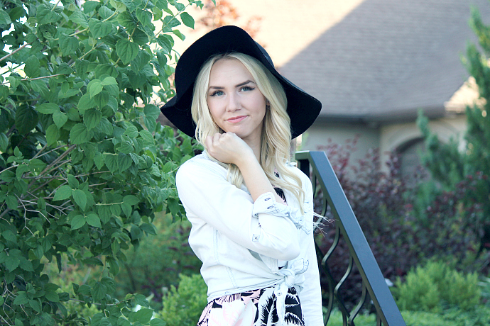 Kenzie Kaye: pink tropics