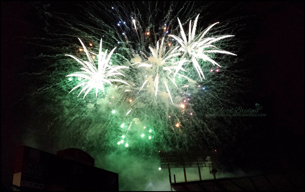 Eyes of Wonder: Flash + Bang = Beauty