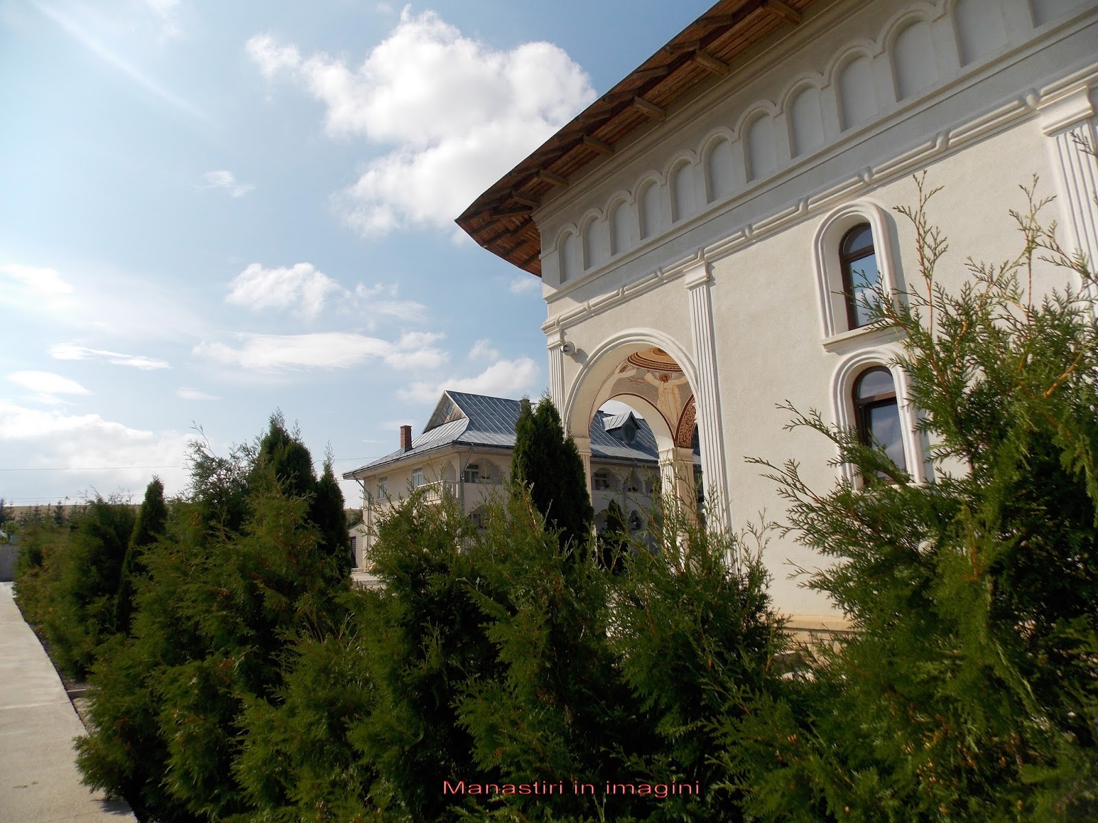 Mănăstiri în imagini: Manastirea Sfantul Vasile cel Mare, Sfantul ...