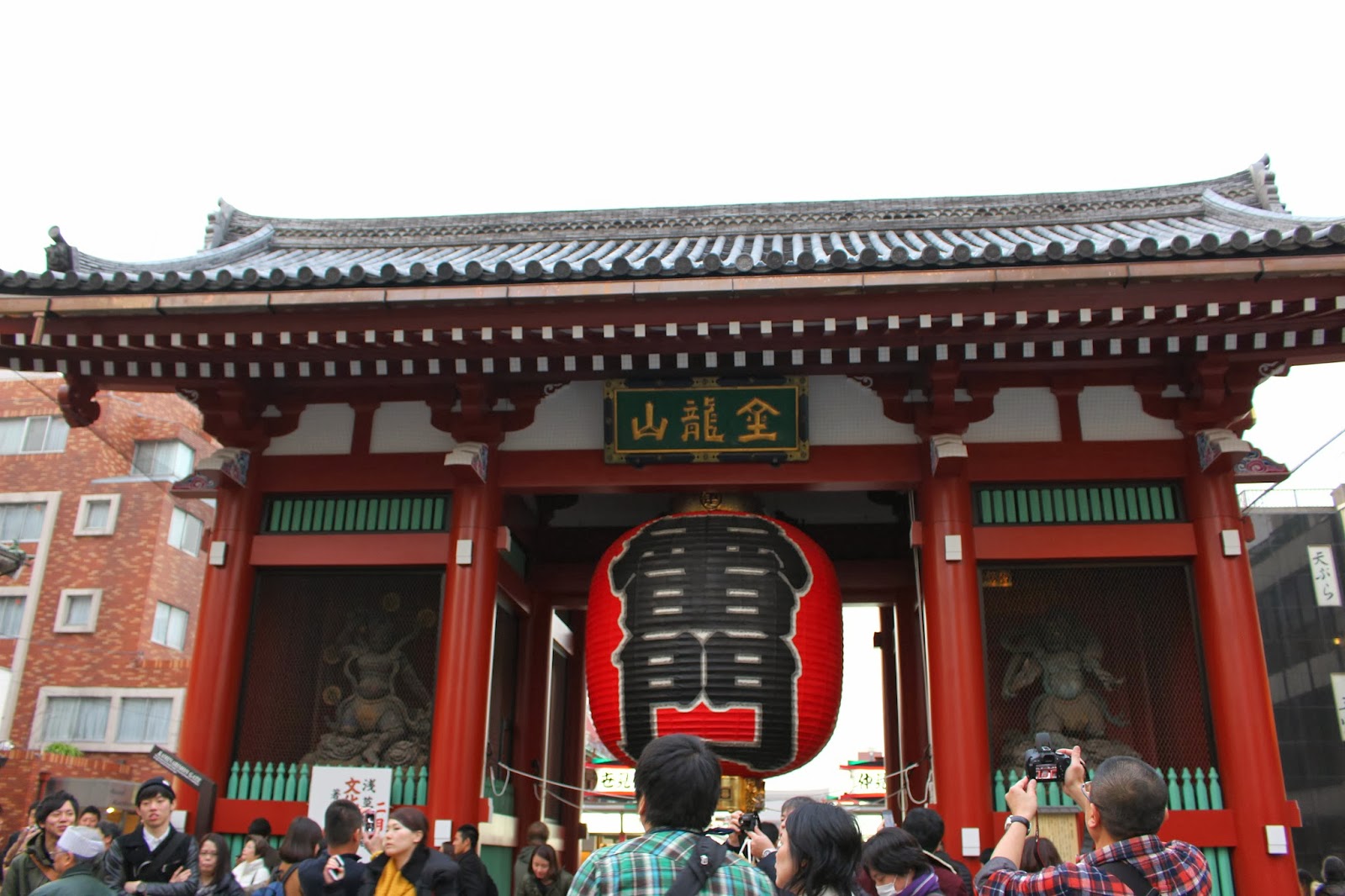 Phea in Tokyo: Ameyayokocho, Ueno Park, Asakusa Schrein, Skytree