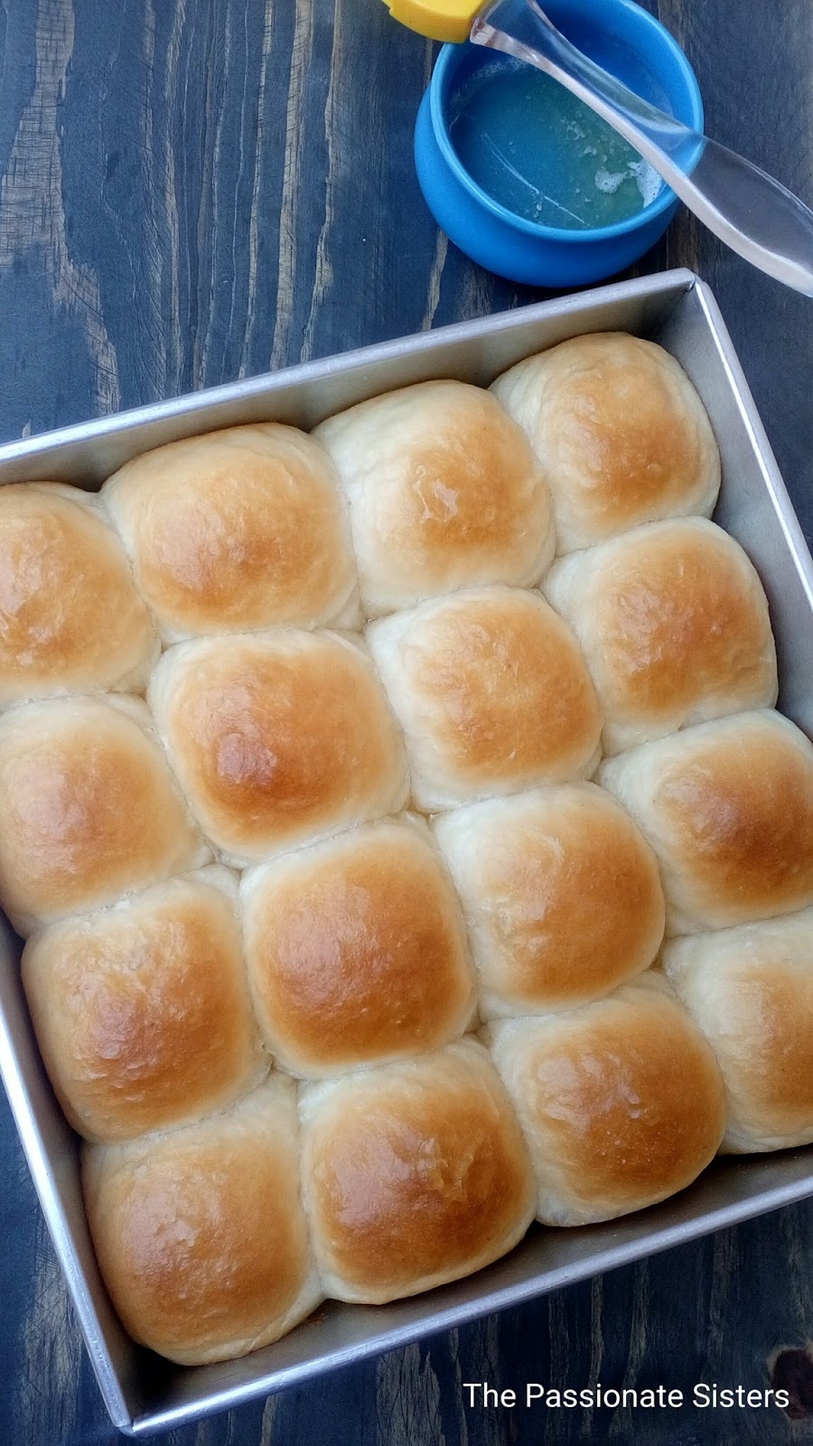 The Passionate Sisters: Eggless Soft and Fluffy Ladi Pav Buns / Dinner ...