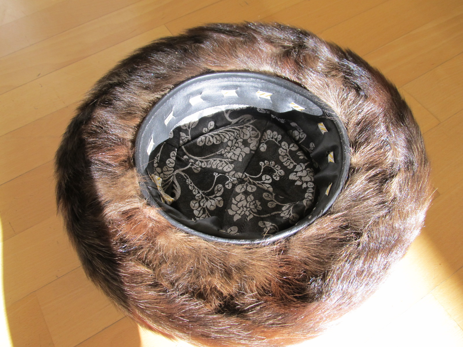 The Philippi Collection: Old Fashioned Shtreimel - שטריימל