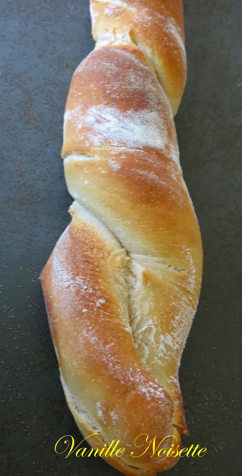 Vanille Noisette : LE PAIN TORDU