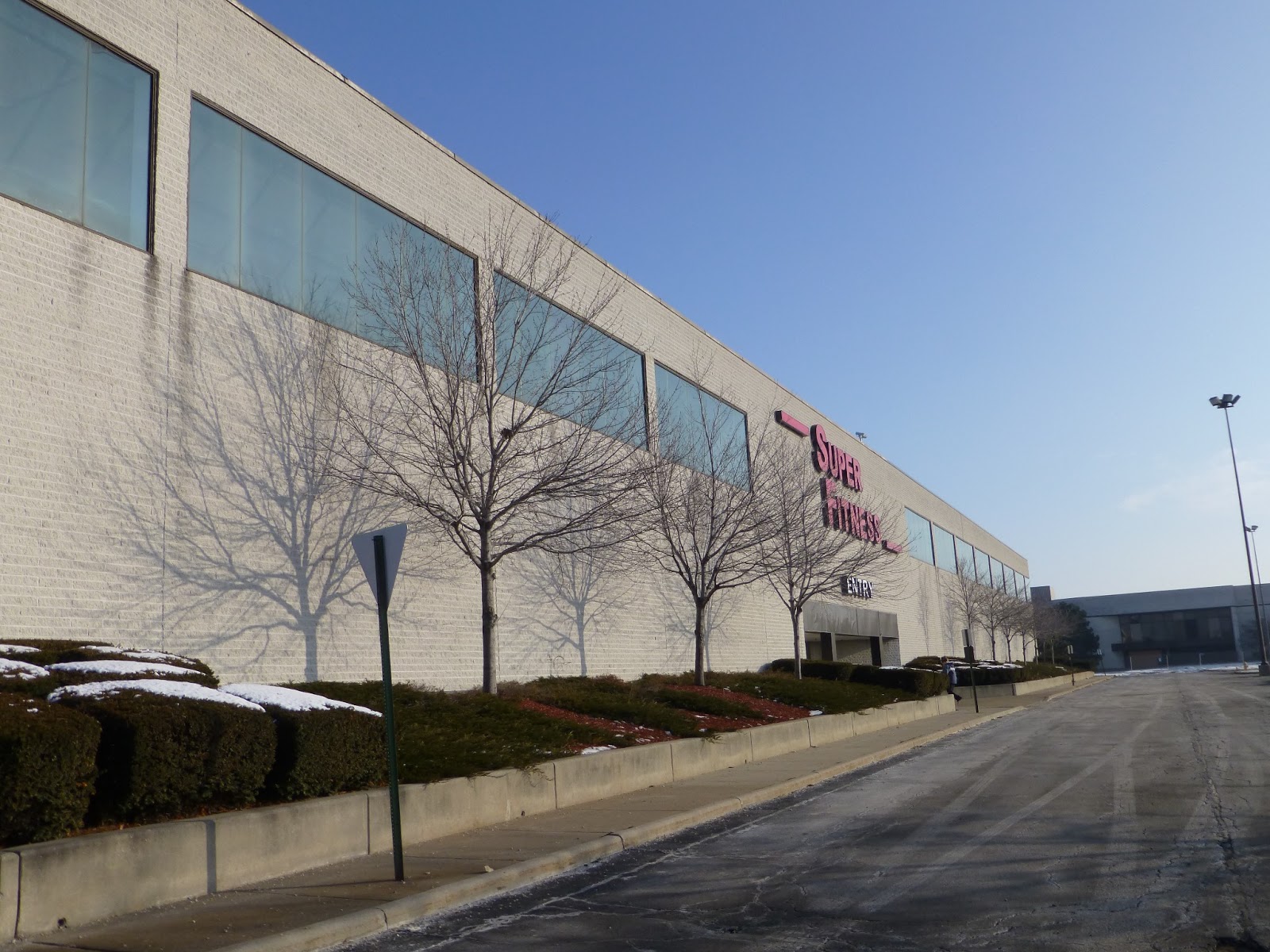Dead and Dying retail: North Towne Square Mall in Toledo, Ohio