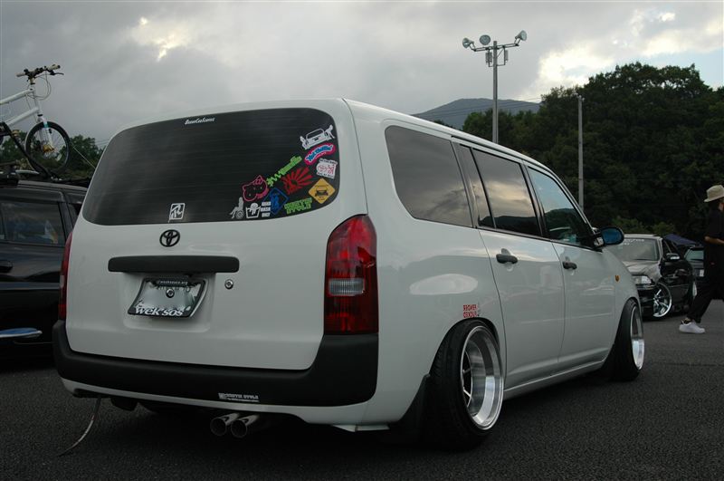 What is this? Its a Toyota Probox! | Retro Rides