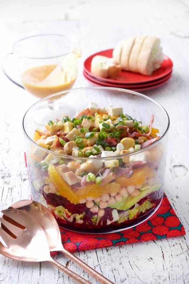 In en om die huis: 7 Layer Salad with a Sweet Chilli Citrus Dressing