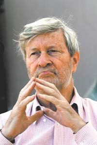 LA BIBLIOTECA DE JUAN: BIOGRAFÍA DE GIANNI VATTIMO