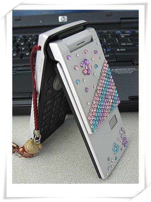 TOP 10 STYLISH MOBILE PHONES - FASHION and CULTURE