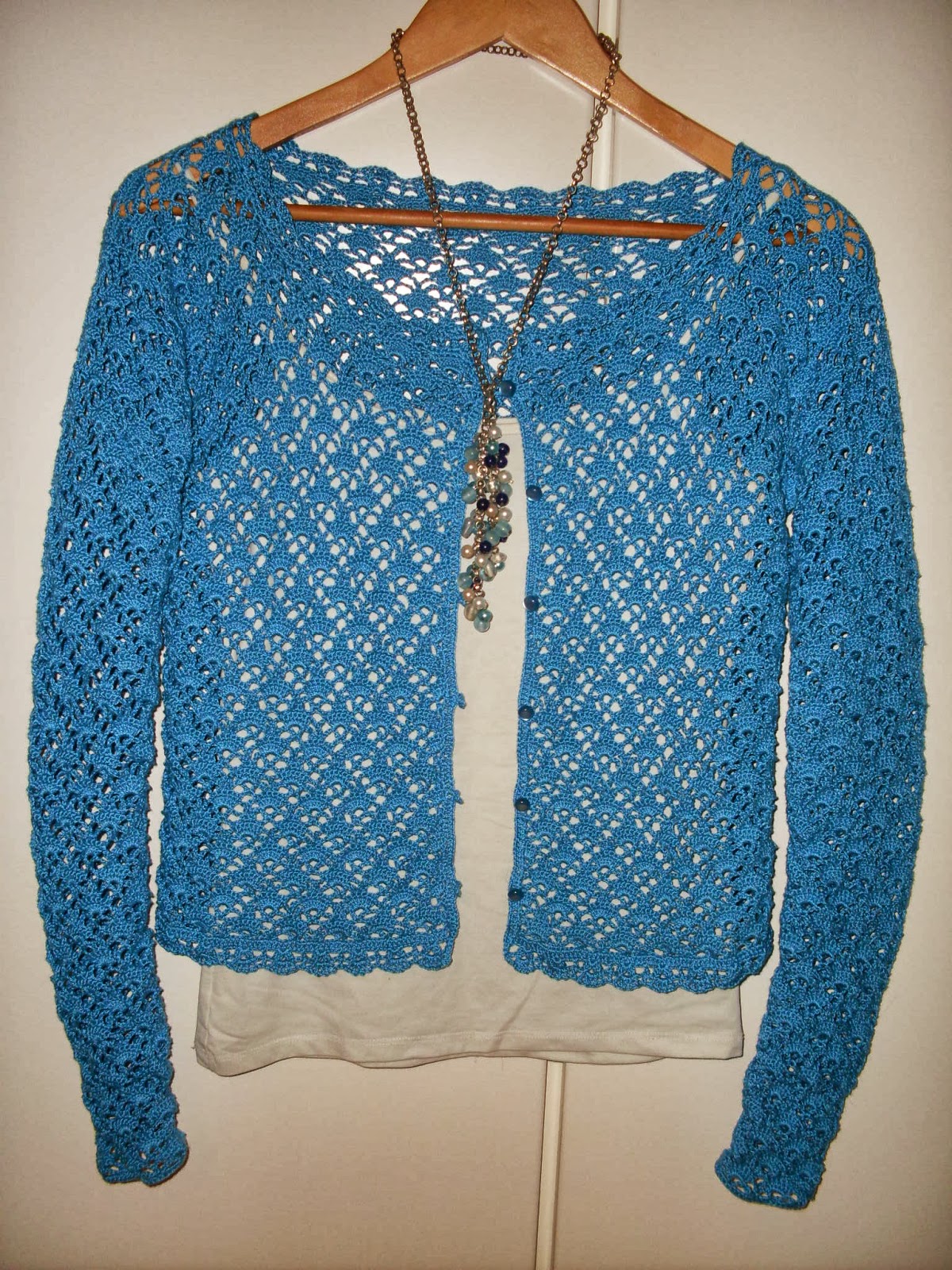 Sótão do Artesanato: 57. Casaco em crochet azul