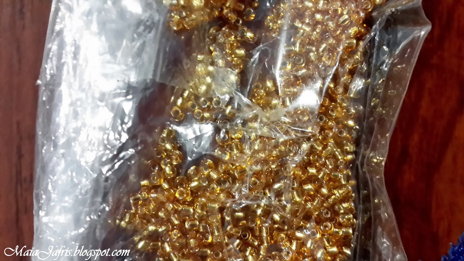 Maia Jafris: Tutorial : DIY Menjahit Manik2