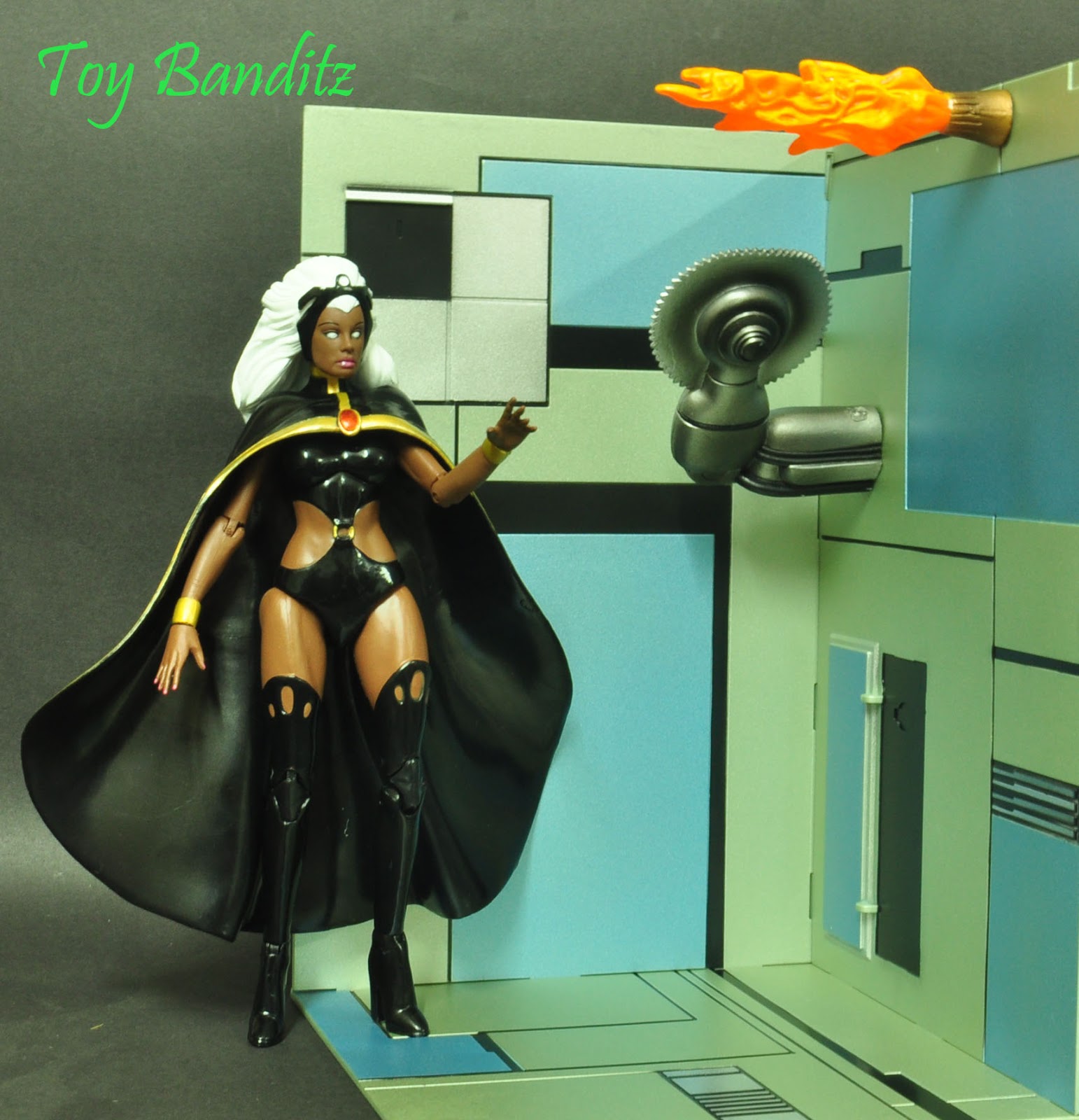 toy banditz: MARVEL SELECT STORM