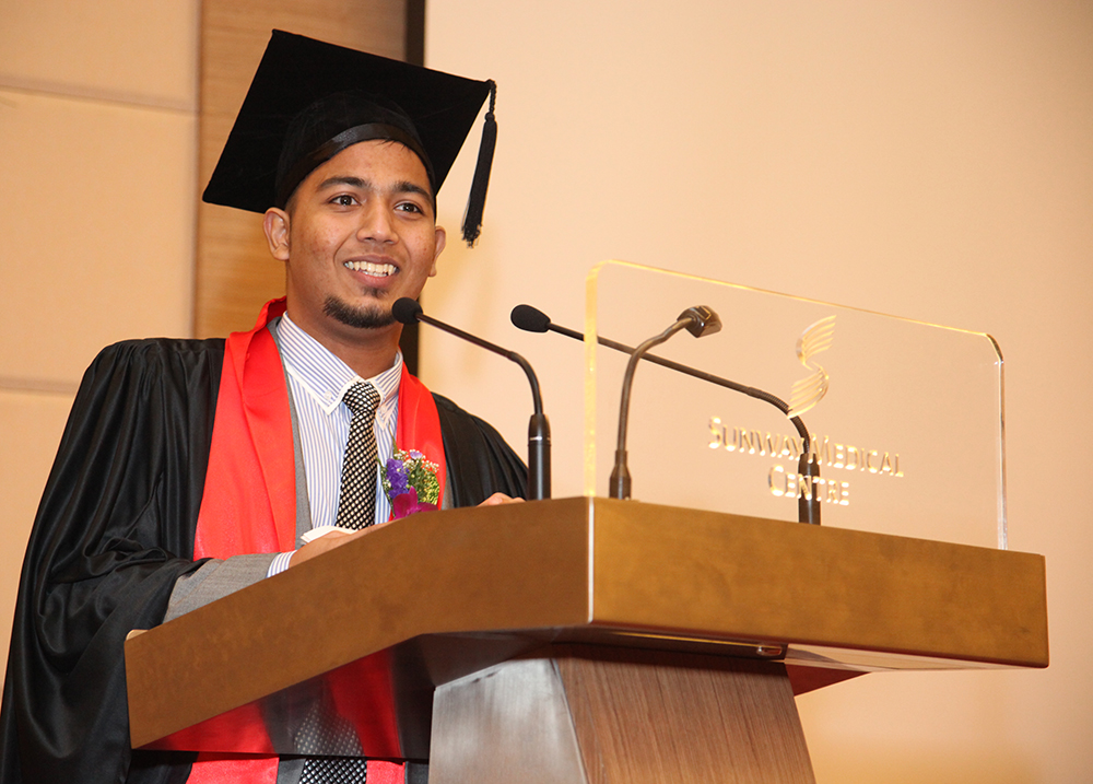 College News: Exemplary students in the CIMP graduation in Sunway