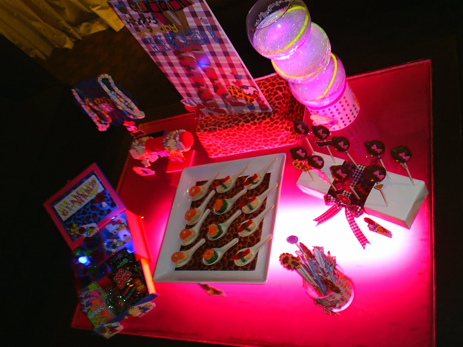 Honeycomb Events & Design: Pretty in Hot Pink