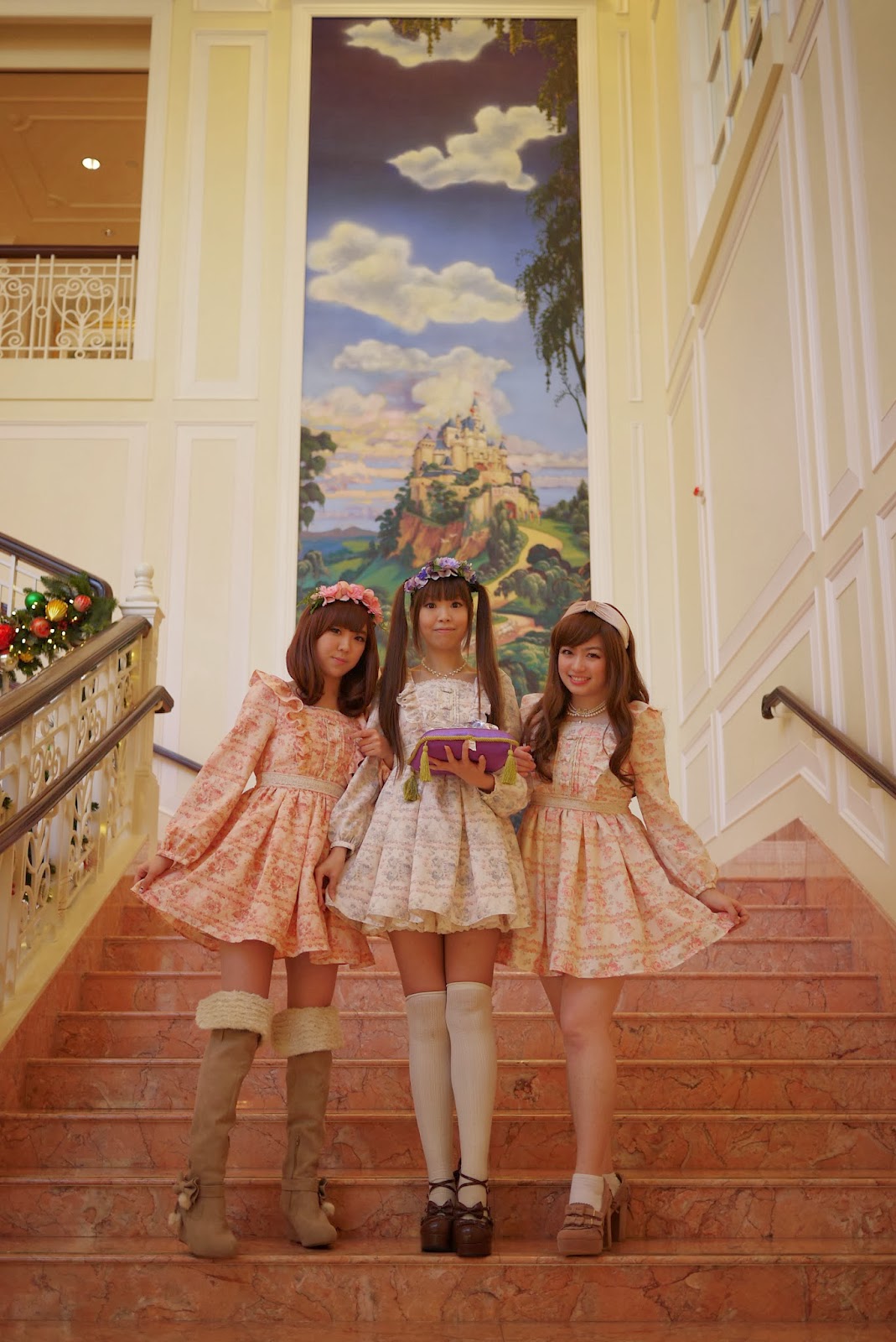 MayMay ♡ Liz Lisa: 2013 Liz Lisa x Fairy Tale Fantasic x HK Disneyland ...