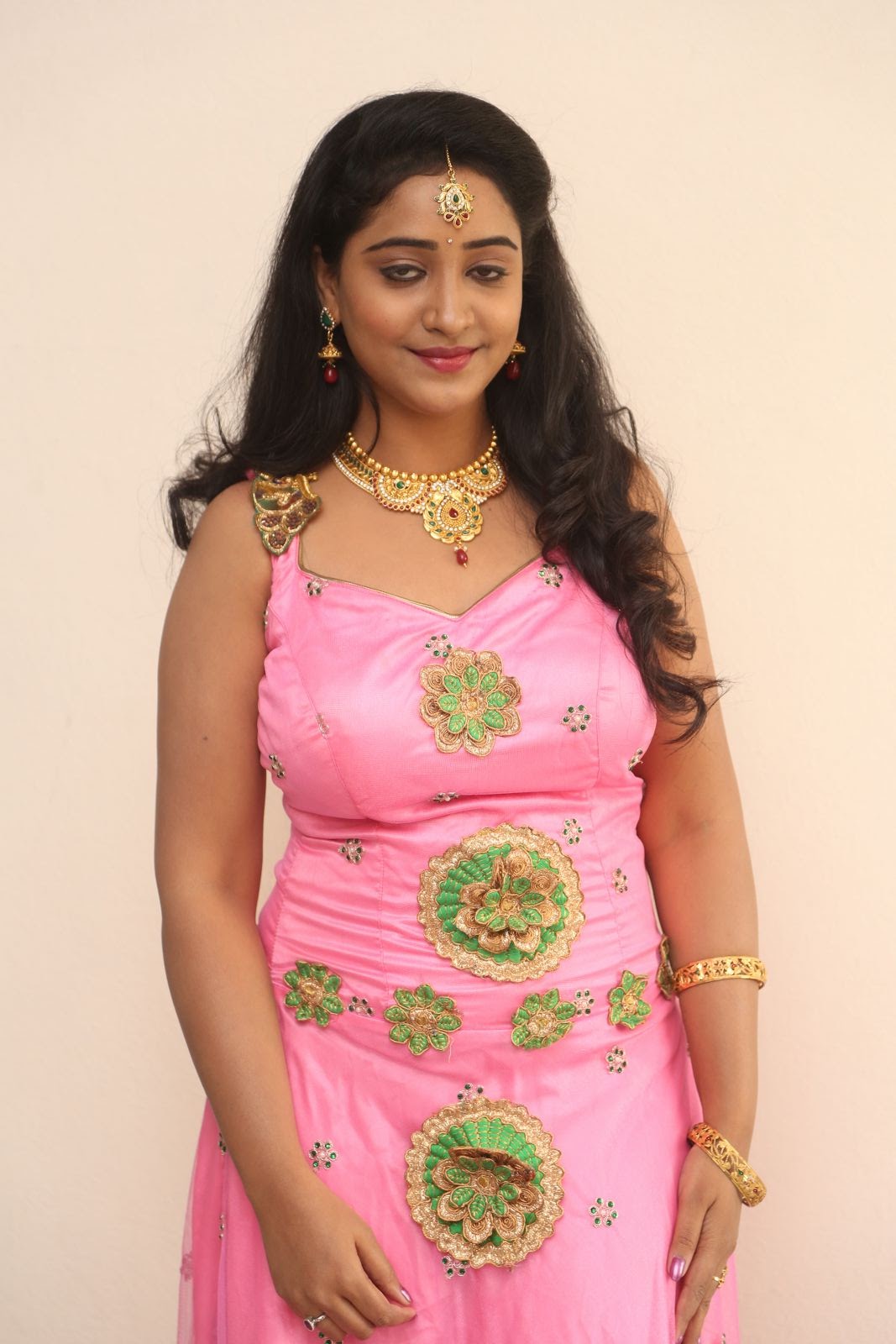 Aiswarya Addala glamorous in pink