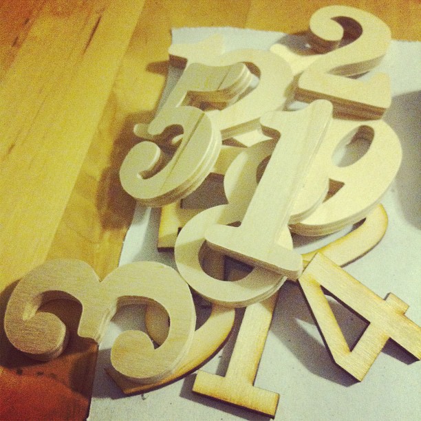 The Sweeting Spot: DIY floating wall clock