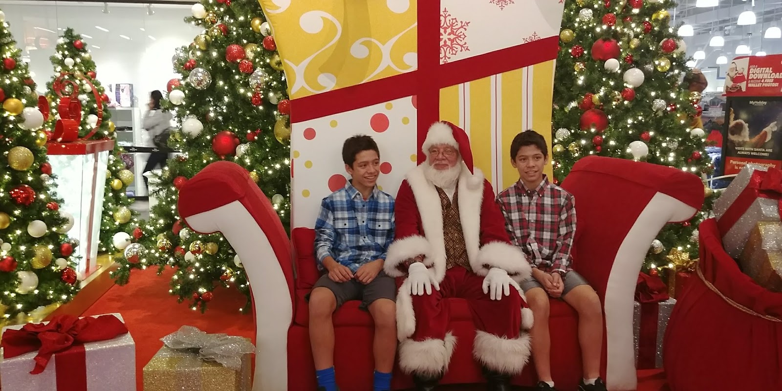 Christmas Santa Claus Mall