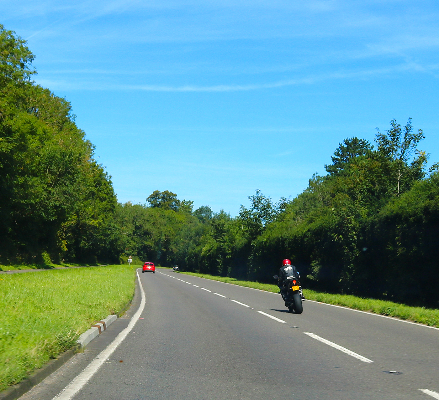 Tim's Motorcycle Diaries: Box Hill On a Sunny Sunday Morning