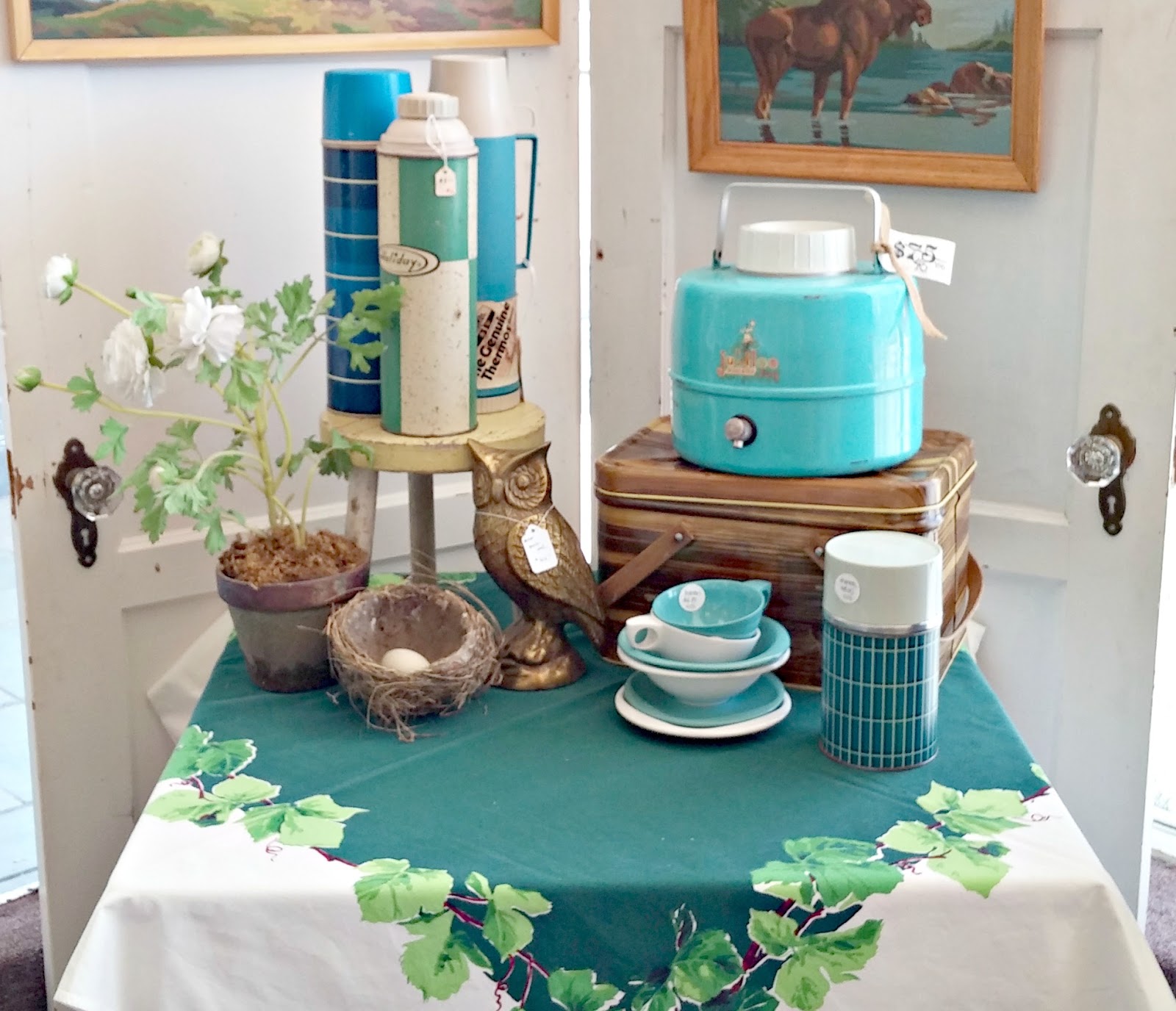 Antique Mall Window Display - Little Vintage Cottage