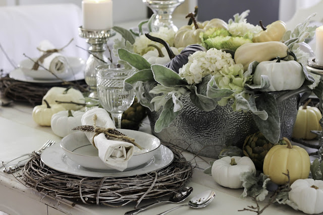 Shabby Sweet Cottage: Soft and Neutral Falll Table