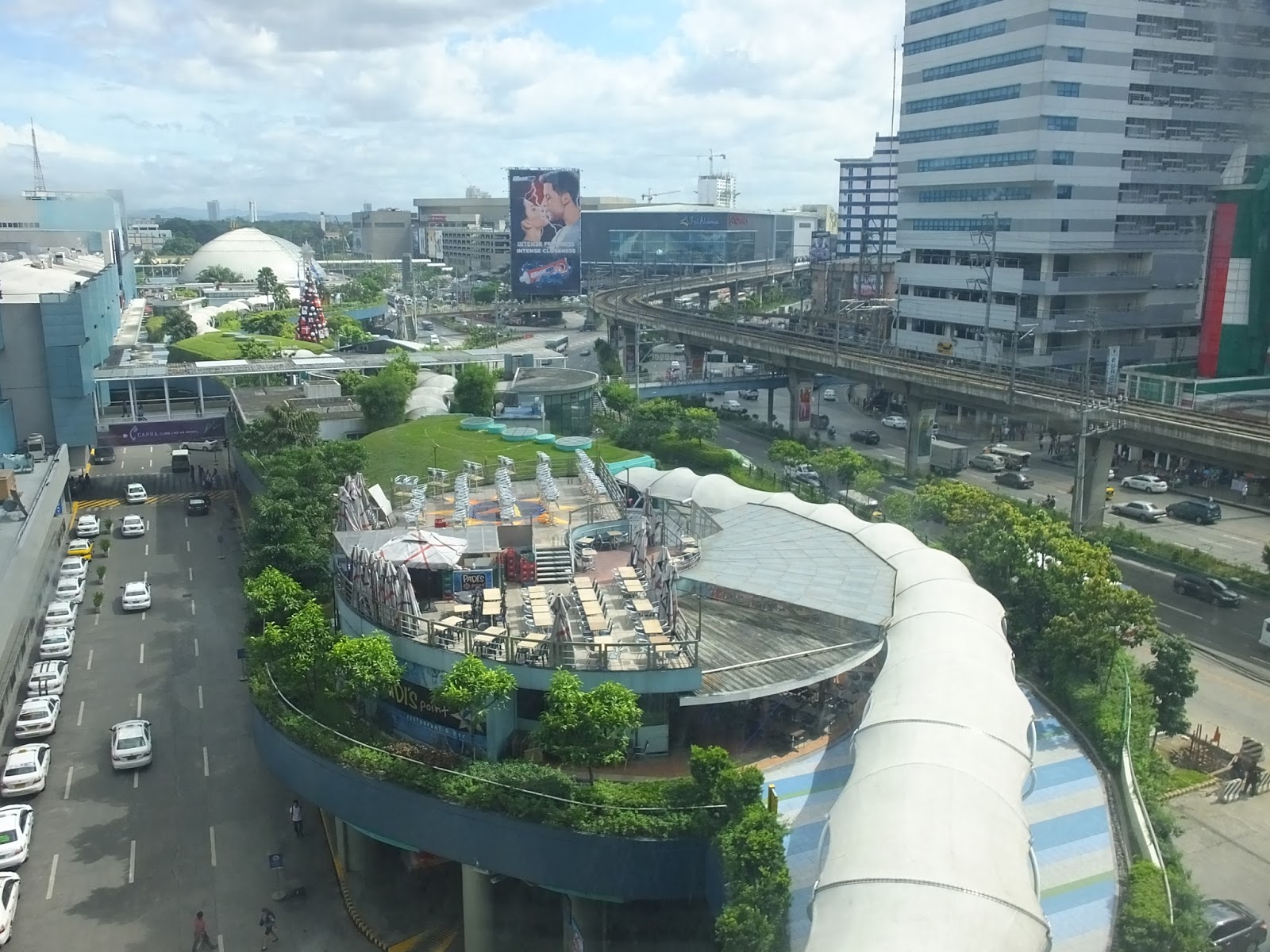 Me and My Fujifilm Cameras: Scenes from the 5th floor of SM North Annex